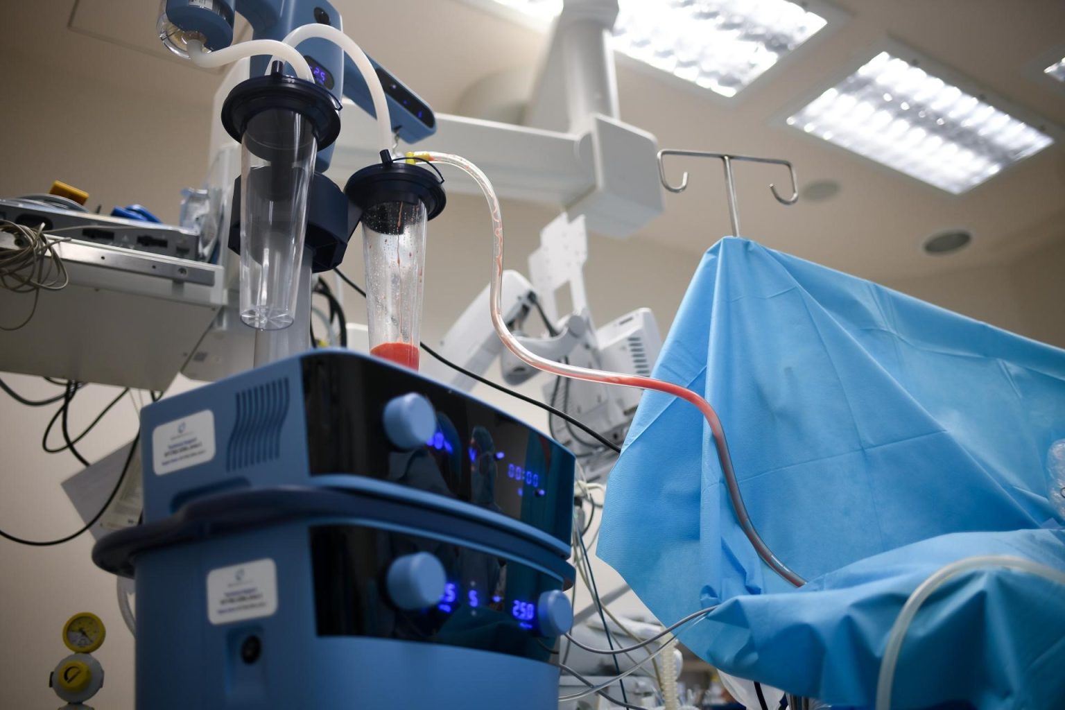 CLOSE-UP OF 3 HOUR LIPOSUCTION CASE IN HO CHI MINH CITY - FV Magazine