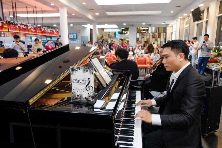 The Heartwarming Arrival of Christmas at FV Family - FV Magazine